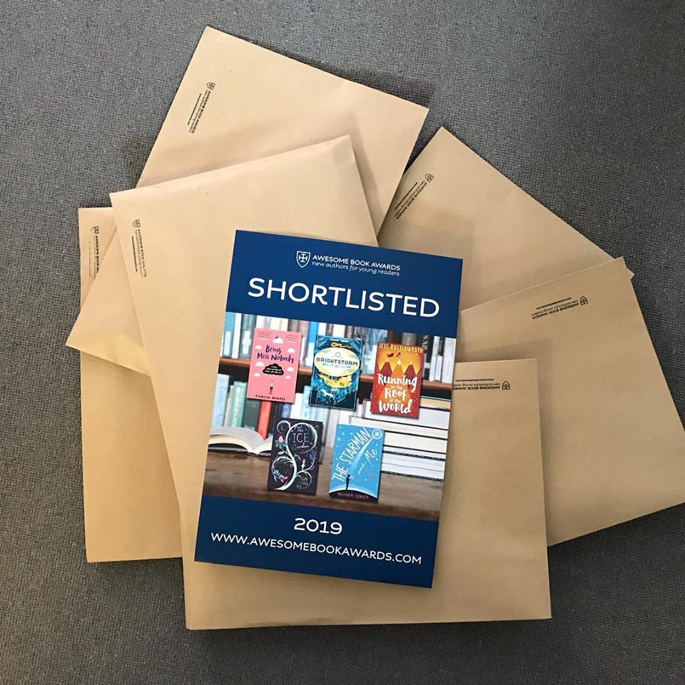 Book Review Competition — Awesome Book Awards